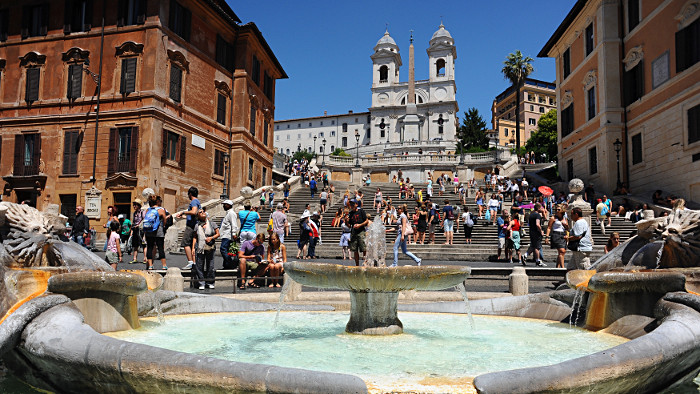 La Piazza di Spagna - Destination Rome